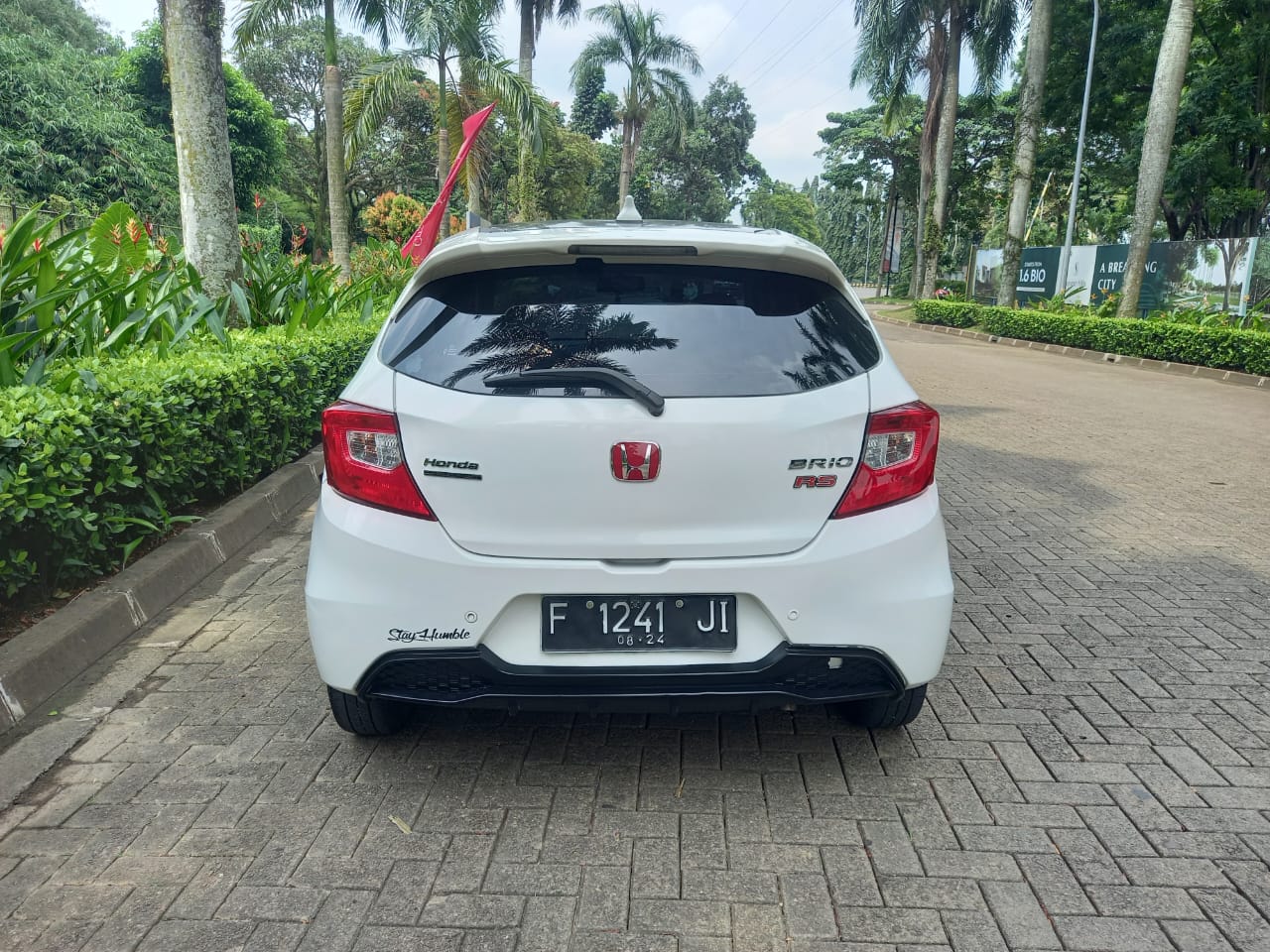 Honda Brio E - Sentul Motor