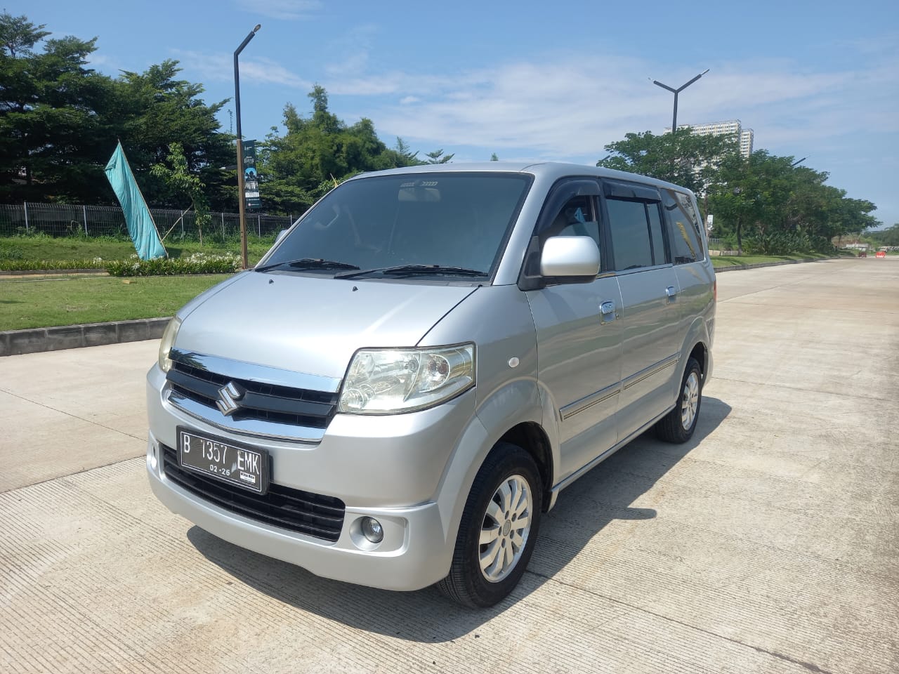 Suzuki APV DLX - Sentul Motor