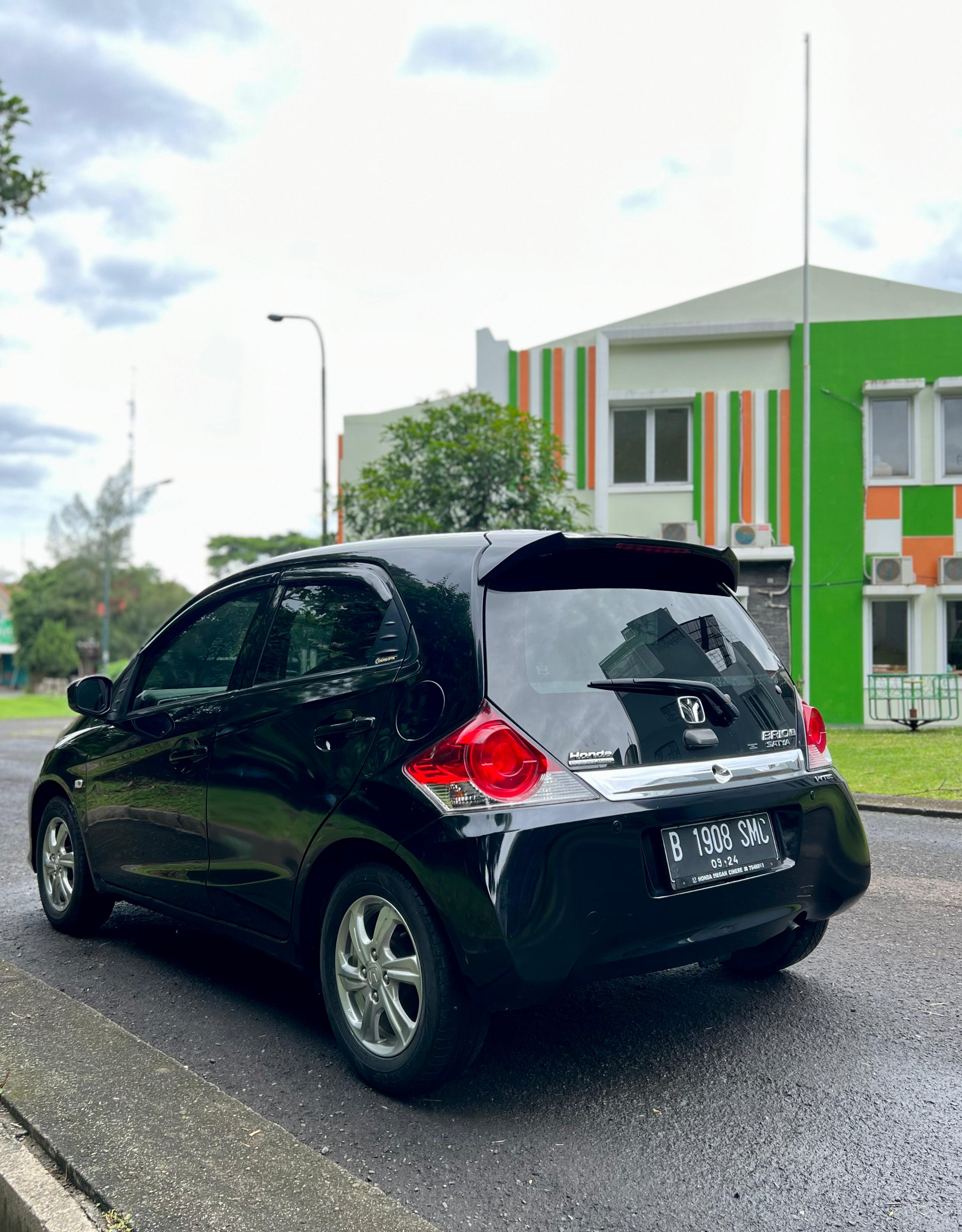 Honda Brio E - Sentul Motor