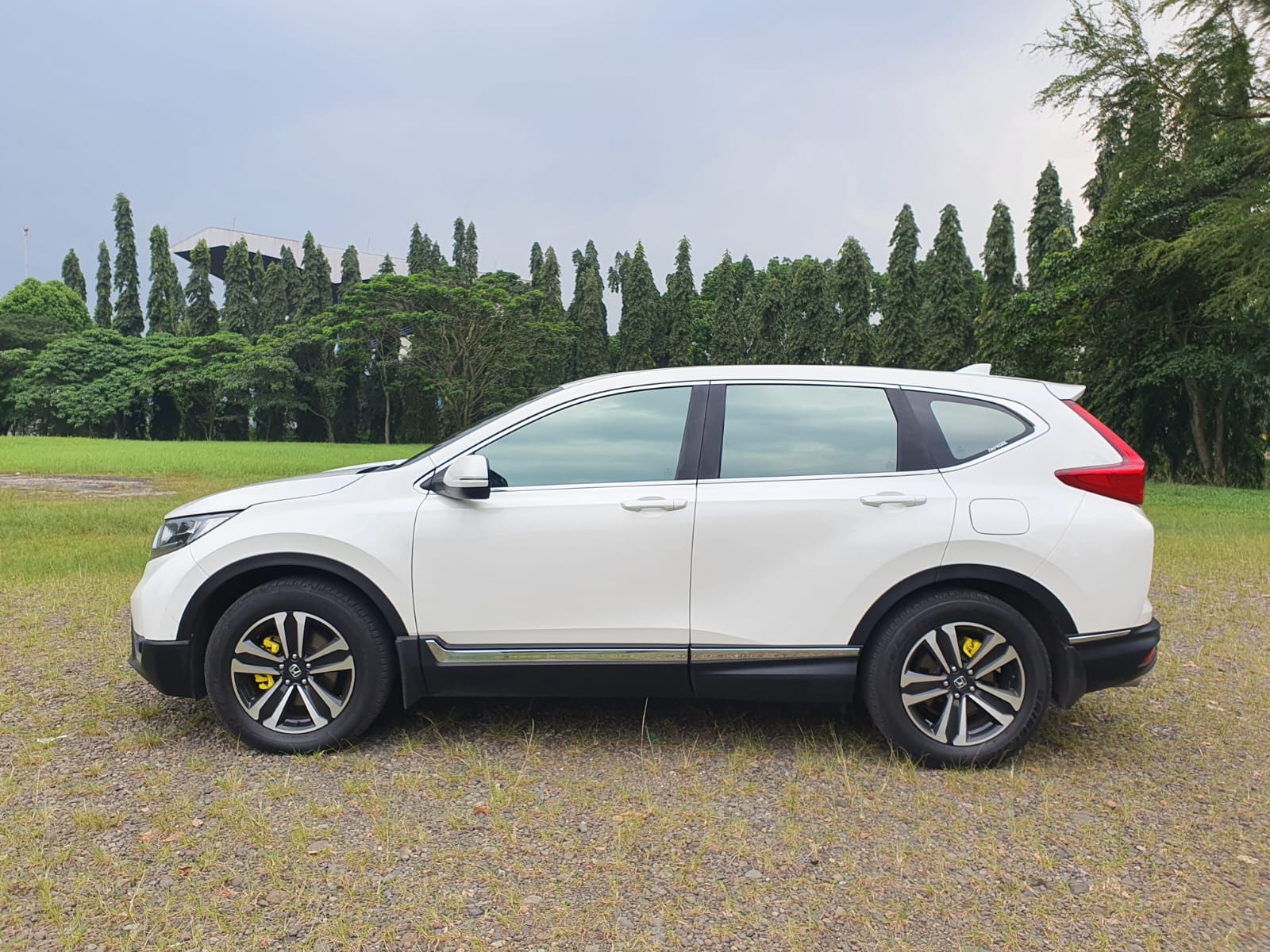 Honda CR-V Prestige - Sentul Motor